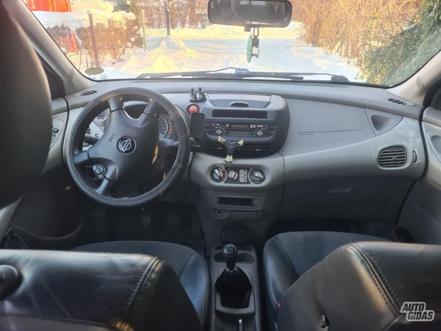Nissan Almera Tino 2002 in Klaipeda, with an engine capacity of 2.20 L and mileage of 196 thousand km for 550 €, photo 6 on AUTOMOTO.COM.LV