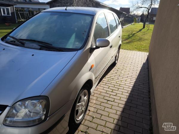 Nissan Almera Tino 2004 in Vilnius, with an engine capacity of 2.20 L and mileage of 188 thousand km for 500 €, photo 3 on AUTOMOTO.COM.LV