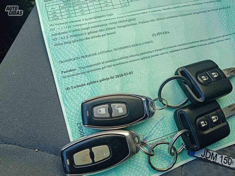 Nissan Almera Tino 2004 Jonava, ar dzinēja tilpumu 2.20 L un nobraukumu 270 tūkst. km par 1000 €, foto 8 vietnē AUTOMOTO.COM.LV