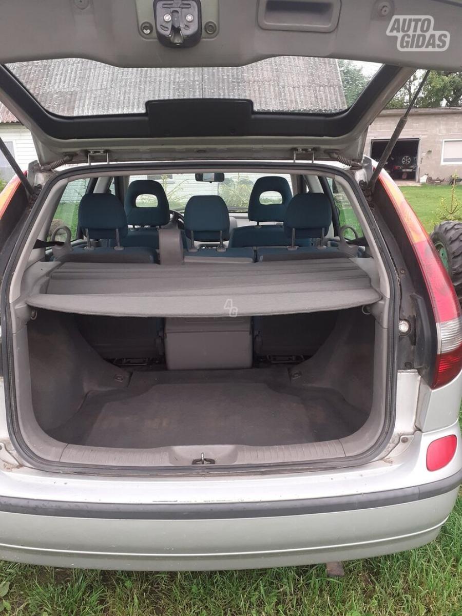 Nissan Almera Tino 2000 in Druskininkai, with an engine capacity of 2.20 L and mileage of 340 thousand km for 499 €, photo 10 on AUTOMOTO.COM.LV