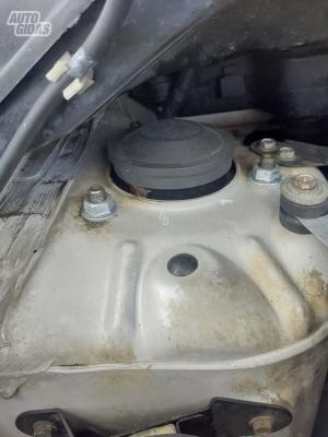 Nissan Almera Tino 2000 in Druskininkai, with an engine capacity of 2.20 L and mileage of 340 thousand km for 499 €, photo 11 on AUTOMOTO.COM.LV