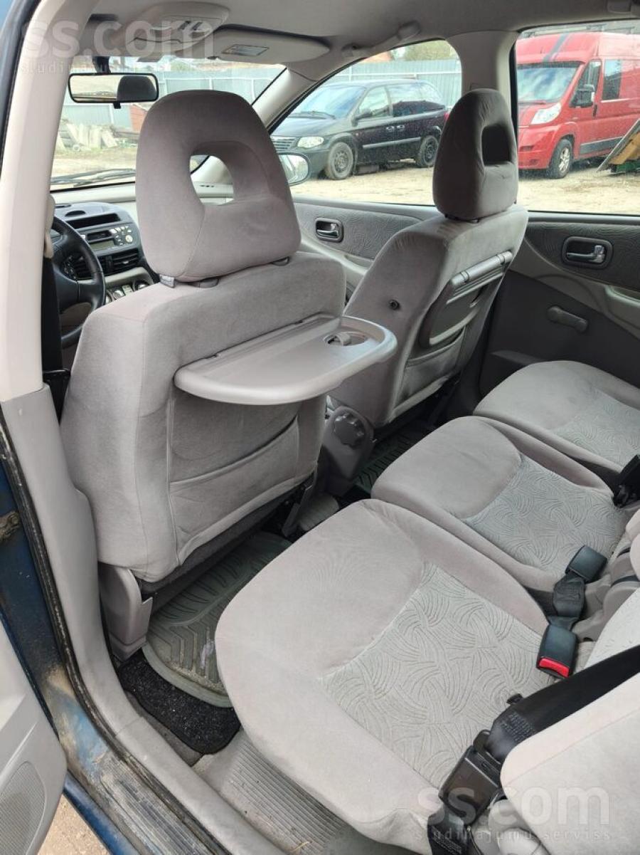 Nissan Almera Tino 2002 in Daugavpils, with an engine capacity of 1.80 L and mileage of 179 thousand km for 1050 €, photo 6 on AUTOMOTO.COM.LV