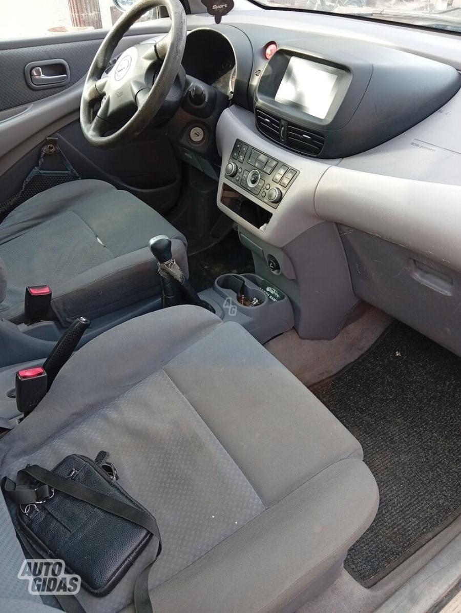 Nissan Almera Tino 2003 in Vilnius, with an engine capacity of 2.20 L and mileage of 299 thousand km for 450 €, photo 5 on AUTOMOTO.COM.LV