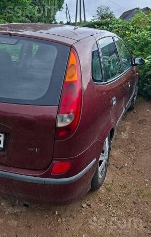 Sarkans Nissan Almera Tino 2003 Jēkabpils, ar dzinēja tilpumu 2.20 L un nobraukumu 358 tūkst. km par 390 €, foto 3 vietnē AUTOMOTO.COM.LV