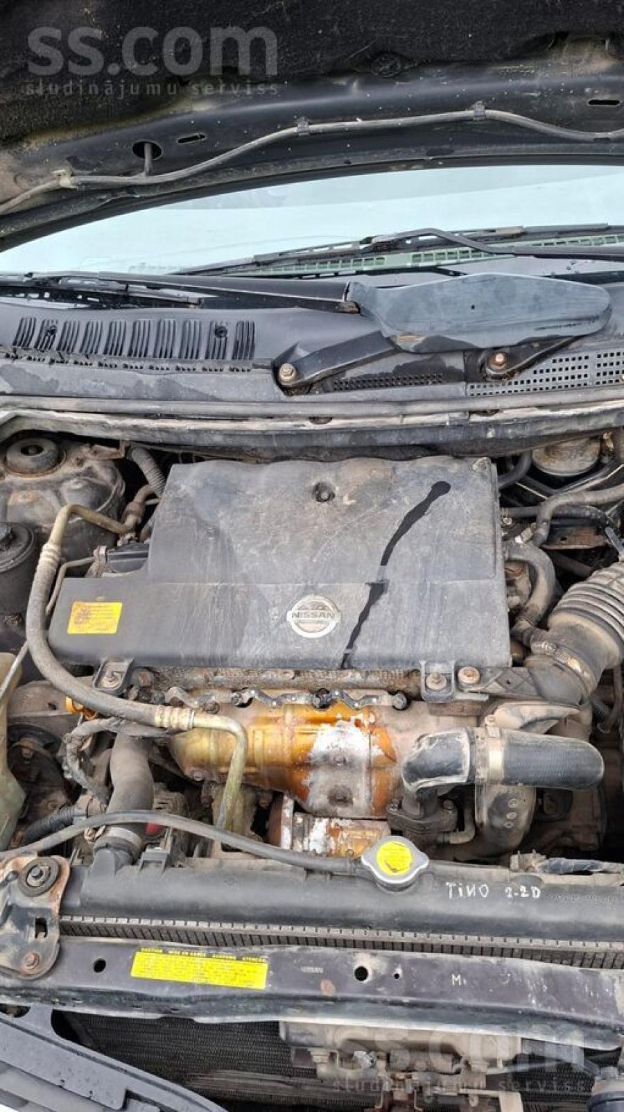 Sarkans Nissan Almera Tino 2003 Jēkabpils, ar dzinēja tilpumu 2.20 L un nobraukumu 358 tūkst. km par 390 €, foto 9 vietnē AUTOMOTO.COM.LV