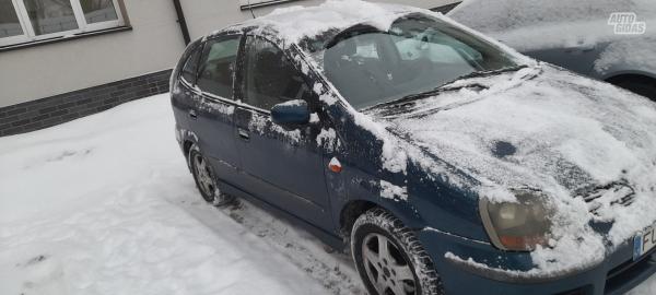 Nissan Almera Tino 2000 Klaipėda, ar dzinēja tilpumu 2.20 L un nobraukumu 280 tūkst. km par 500 €, foto 1 vietnē AUTOMOTO.COM.LV