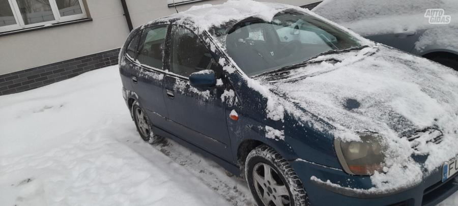 Nissan Almera Tino 2000 Klaipėda, ar dzinēja tilpumu 2.20 L un nobraukumu 280 tūkst. km par 500 €, foto 1 vietnē AUTOMOTO.COM.LV