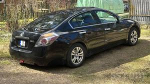 Melns Nissan Altima 2008 Rīga, ar dzinēja tilpumu 2.50 L un nobraukumu 192 tūkst. km par 2500 €, foto 5 vietnē AUTOMOTO.COM.LV