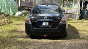 Melns Nissan Altima 2008 Rīga, ar dzinēja tilpumu 2.50 L un nobraukumu 192 tūkst. km par 2500 €, foto 6 vietnē AUTOMOTO.COM.LV