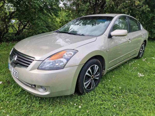 Nissan Altima 2009 Ukmergė, ar dzinēja tilpumu 2.50 L un nobraukumu 160 tūkst. km par 1499 €, foto 1 vietnē AUTOMOTO.COM.LV