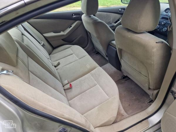 Nissan Altima 2009 Ukmergė, ar dzinēja tilpumu 2.50 L un nobraukumu 160 tūkst. km par 1499 €, foto 7 vietnē AUTOMOTO.COM.LV