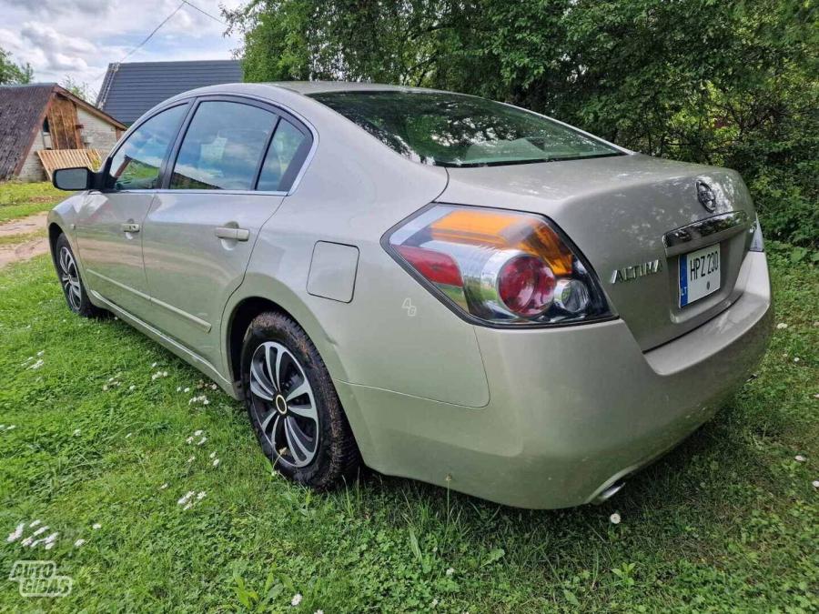 Ниссан Альтима 2009 в Укмерге, объемом двигателя 2.50 л и пробегом 160 тыс. км за 1499 €, фото 5 на AUTOMOTO.COM.LV