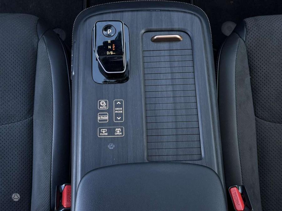 Pelēks Nissan Ariya 2022 Rīga, ar dzinēja tilpumu 0.00 L un nobraukumu 59 tūkst. km par 34900 €, foto 19 vietnē AUTOMOTO.COM.LV