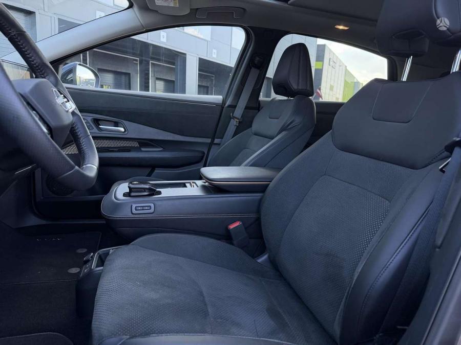 Pelēks Nissan Ariya 2022 Rīga, ar dzinēja tilpumu 0.00 L un nobraukumu 59 tūkst. km par 34900 €, foto 26 vietnē AUTOMOTO.COM.LV