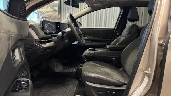 Pelēks Nissan Ariya 2023 Mārupe, ar dzinēja tilpumu 0.00 L un nobraukumu 75 tūkst. km par 36800 €, foto 5 vietnē AUTOMOTO.COM.LV