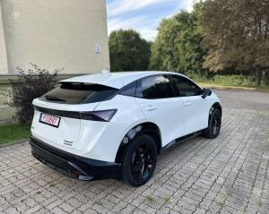 Balts Nissan Ariya 2024 Kėdainiai, ar dzinēja tilpumu 0.00 L un nobraukumu 45 tūkst. km par 29645 €, foto 8 vietnē AUTOMOTO.COM.LV