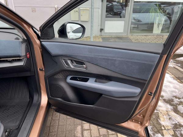 Dzeltens Nissan Ariya 2022 Viļņa, ar dzinēja tilpumu 0.00 L un nobraukumu 72 tūkst. km par 29000 €, foto 6 vietnē AUTOMOTO.COM.LV