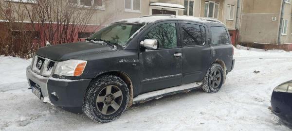 Grey Nissan Armada 2005 in Vilnius, with an engine capacity of 5.60 L and mileage of 300 thousand km for 5000 €, photo 2 on AUTOMOTO.COM.LV