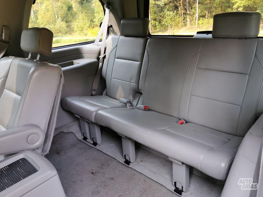 Sarkans Nissan Armada 2010 Viļņa, ar dzinēja tilpumu 5.70 L un nobraukumu 0 tūkst. km par 12000 €, foto 10 vietnē AUTOMOTO.COM.LV