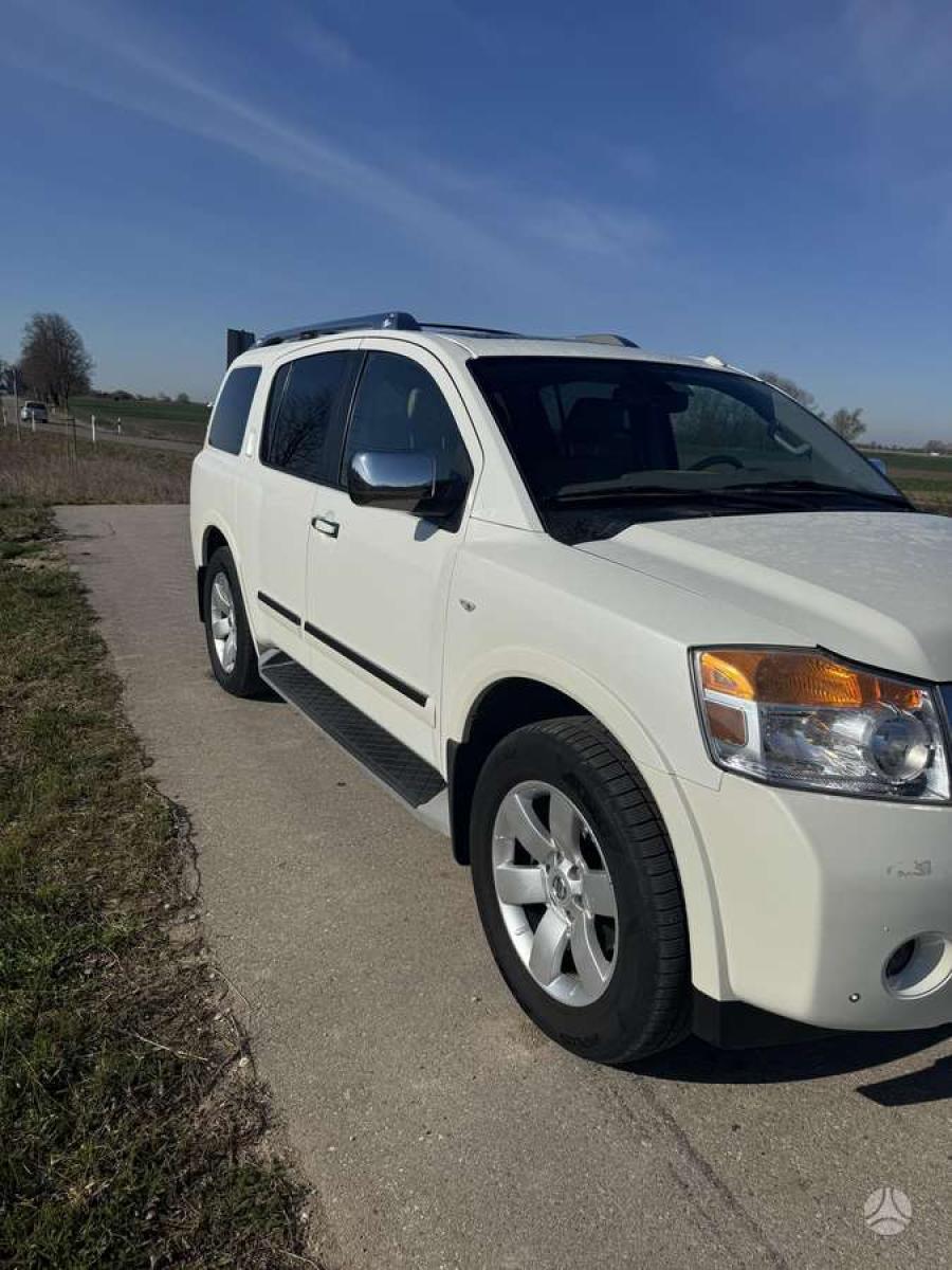 White Nissan Armada 2013 in Marijampole, with an engine capacity of 5.55 L and mileage of 140 thousand km for 12800 €, photo 4 on AUTOMOTO.COM.LV