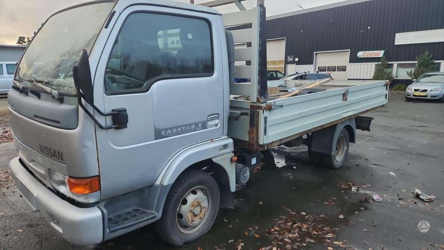 Grey Nissan Cabstar 2001 in Kaunas, with an engine capacity of 2.95 L and mileage of 176 thousand km for 2900 €, photo 5 on AUTOMOTO.COM.LV