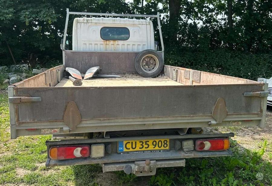 Balts Nissan Cabstar 2014 Tauragė, ar dzinēja tilpumu 2.50 L un nobraukumu 280 tūkst. km par 5500 €, foto 3 vietnē AUTOMOTO.COM.LV