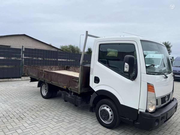 White Nissan Cabstar 2014 in Taurage, with an engine capacity of 2.50 L and mileage of 280 thousand km for 6200 €, photo 5 on AUTOMOTO.COM.LV