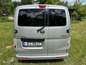 Grey Nissan e-NV200 2016 in Vilnius, with an engine capacity of 0.00 L and mileage of 98 thousand km for 9200 €, photo 5 on AUTOMOTO.COM.LV