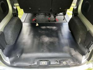 Grey Nissan e-NV200 2016 in Vilnius, with an engine capacity of 0.00 L and mileage of 98 thousand km for 9200 €, photo 10 on AUTOMOTO.COM.LV