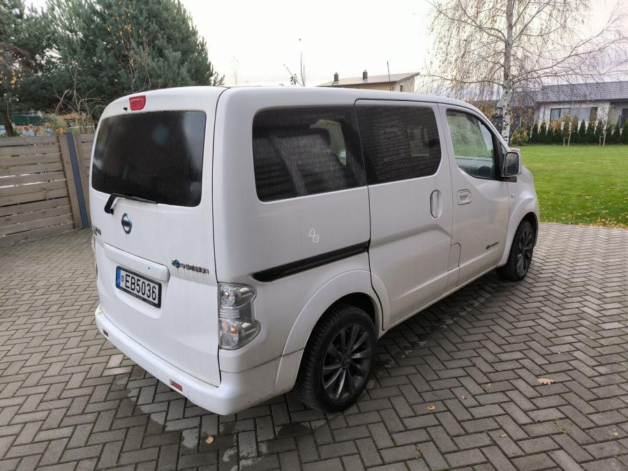 Nissan e-NV200 2018 Viļņa, ar dzinēja tilpumu 0.00 L un nobraukumu 115 tūkst. km par 12600 €, foto 7 vietnē AUTOMOTO.COM.LV