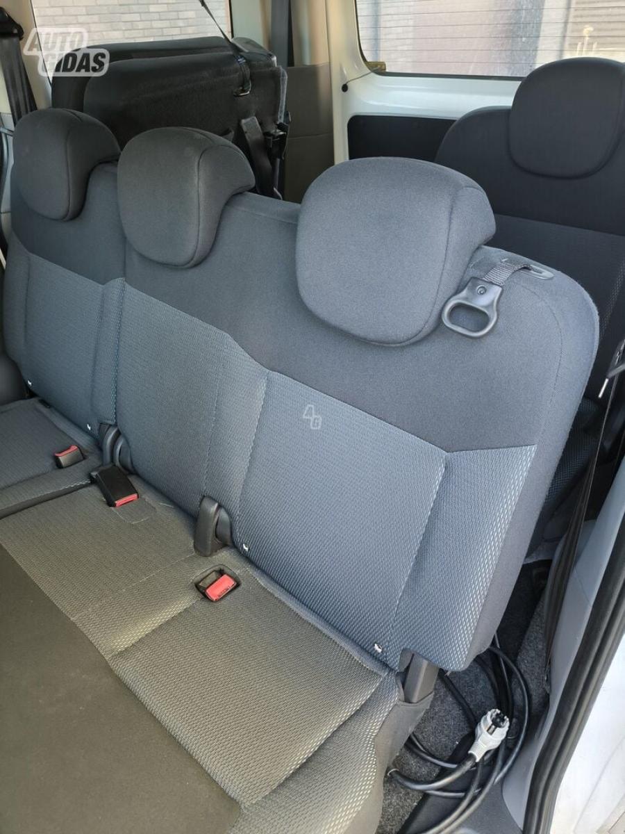 Nissan e-NV200 2018 Viļņa, ar dzinēja tilpumu 0.00 L un nobraukumu 115 tūkst. km par 12600 €, foto 11 vietnē AUTOMOTO.COM.LV