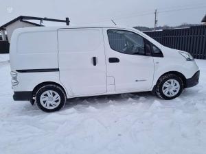 Белый Ниссан e-NV200 2015 в Алитус, объемом двигателя 0.00 л и пробегом 121 тыс. км за 3900 €, фото 7 на AUTOMOTO.COM.LV