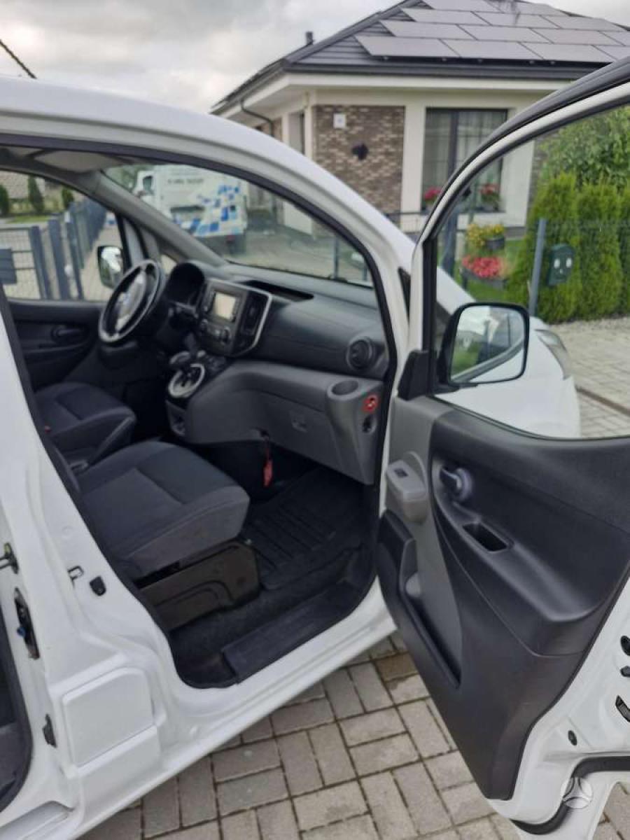 Белый Ниссан e-NV200 2015 в Паланга, объемом двигателя 0.00 л и пробегом 117 тыс. км за 7950 €, фото 12 на AUTOMOTO.COM.LV