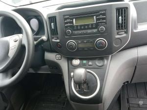 Balts Nissan e-NV200 2015 Panevēža, ar dzinēja tilpumu 0.00 L un nobraukumu 145 tūkst. km par 5600 €, foto 19 vietnē AUTOMOTO.COM.LV