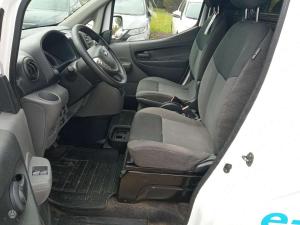 Balts Nissan e-NV200 2015 Panevēža, ar dzinēja tilpumu 0.00 L un nobraukumu 145 tūkst. km par 5600 €, foto 23 vietnē AUTOMOTO.COM.LV