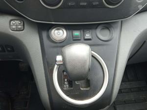 Balts Nissan e-NV200 2015 Panevēža, ar dzinēja tilpumu 0.00 L un nobraukumu 145 tūkst. km par 5600 €, foto 27 vietnē AUTOMOTO.COM.LV
