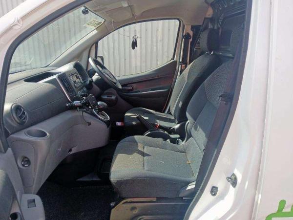 White Nissan e-NV200 2020 in Vilnius, with an engine capacity of 0.00 L and mileage of 150 thousand km for 4000 €, photo 6 on AUTOMOTO.COM.LV