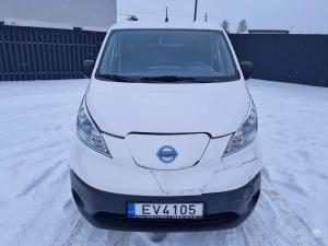 Белый Ниссан e-NV200 2015 в Алитус, объемом двигателя 0.00 л и пробегом 121 тыс. км за 2900 €, фото 2 на AUTOMOTO.COM.LV