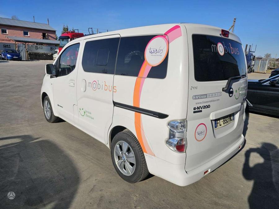 Белый Ниссан e-NV200 2019 в Вильнюс, объемом двигателя 0.00 л и пробегом 80 тыс. км за 14500 €, фото 4 на AUTOMOTO.COM.LV