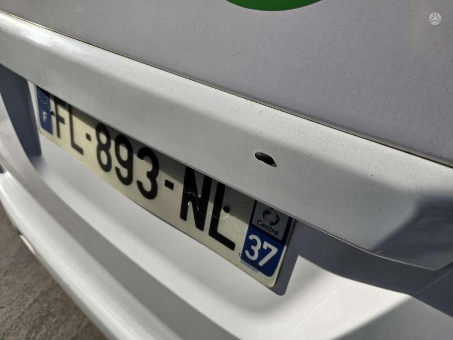 Белый Ниссан e-NV200 2019 в Вильнюс, объемом двигателя 0.00 л и пробегом 80 тыс. км за 14500 €, фото 19 на AUTOMOTO.COM.LV