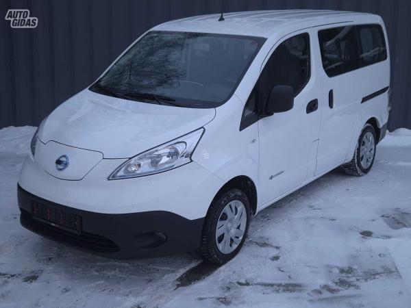 White Nissan e-NV200 2021 in Vilnius, with an engine capacity of 0.00 L and mileage of 50 thousand km for 13900 €, photo 1 on AUTOMOTO.COM.LV