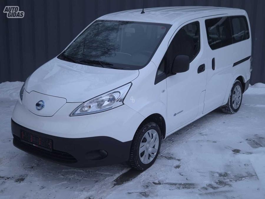 Белый Ниссан e-NV200 2021 в Вильнюс, объемом двигателя 0.00 л и пробегом 50 тыс. км за 13900 €, фото 1 на AUTOMOTO.COM.LV