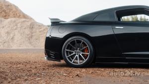 Black Nissan GT-R 2013 in Parnu, with an engine capacity of 3.80 L and mileage of 26 thousand km for 89900 €, photo 7 on AUTOMOTO.COM.LV