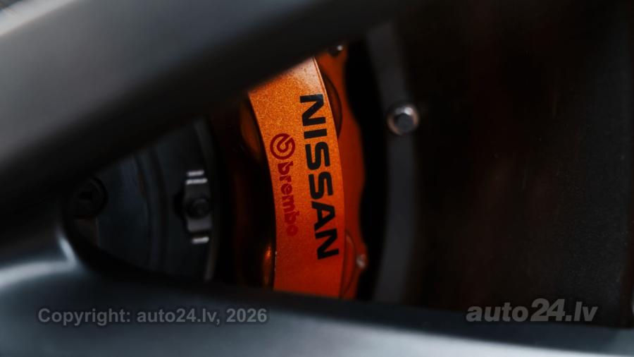 Black Nissan GT-R 2013 in Parnu, with an engine capacity of 3.80 L and mileage of 26 thousand km for 89900 €, photo 9 on AUTOMOTO.COM.LV