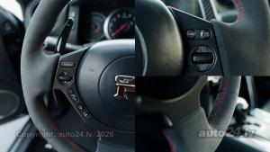 Black Nissan GT-R 2013 in Parnu, with an engine capacity of 3.80 L and mileage of 26 thousand km for 89900 €, photo 17 on AUTOMOTO.COM.LV