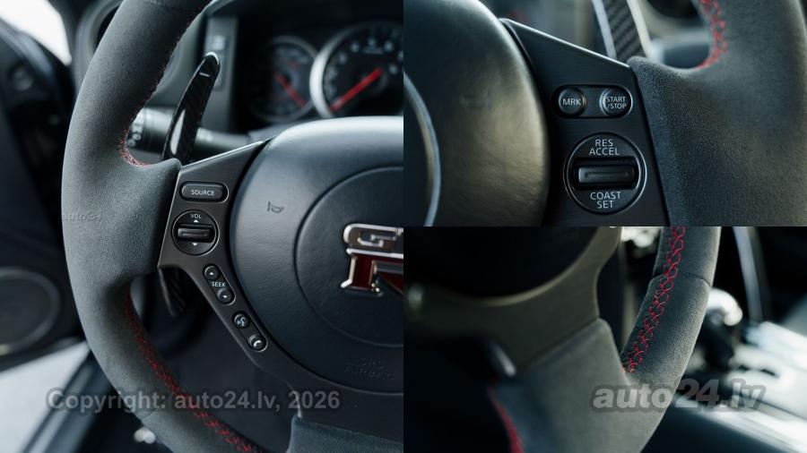 Black Nissan GT-R 2013 in Parnu, with an engine capacity of 3.80 L and mileage of 26 thousand km for 89900 €, photo 17 on AUTOMOTO.COM.LV