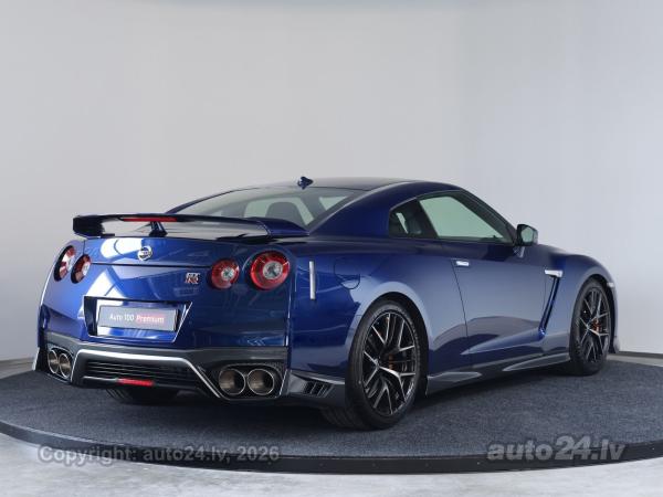 Zils Nissan GT-R 2018 Tallina, ar dzinēja tilpumu 3.80 L un nobraukumu 42 tūkst. km par 125000 €, foto 3 vietnē AUTOMOTO.COM.LV