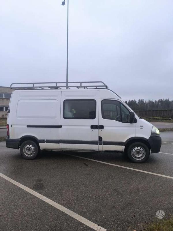 White Nissan Interstar 2008 in Daugavpils, with an engine capacity of 2.50 L and mileage of 345 thousand km for 3500 €, photo 3 on AUTOMOTO.COM.LV
