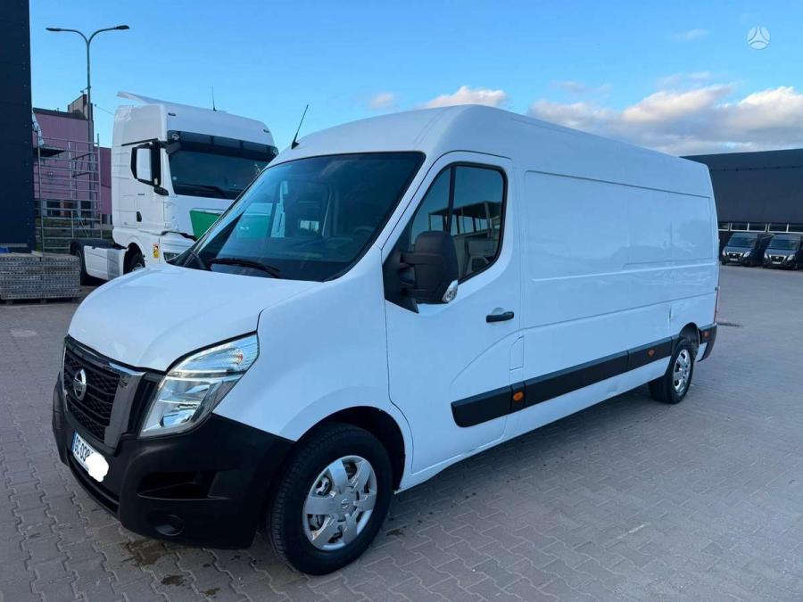 White Nissan Interstar 2021 in Kaunas, with an engine capacity of 2.30 L and mileage of 175 thousand km for 6350 €, photo 5 on AUTOMOTO.COM.LV