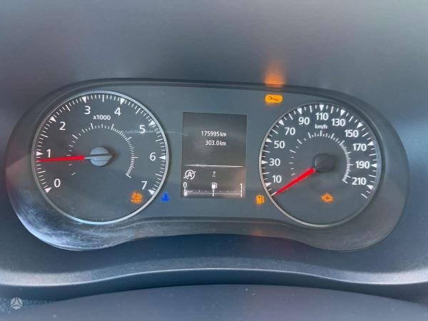 Balts Nissan Interstar 2021 Kauņa, ar dzinēja tilpumu 2.30 L un nobraukumu 175 tūkst. km par 6350 €, foto 7 vietnē AUTOMOTO.COM.LV